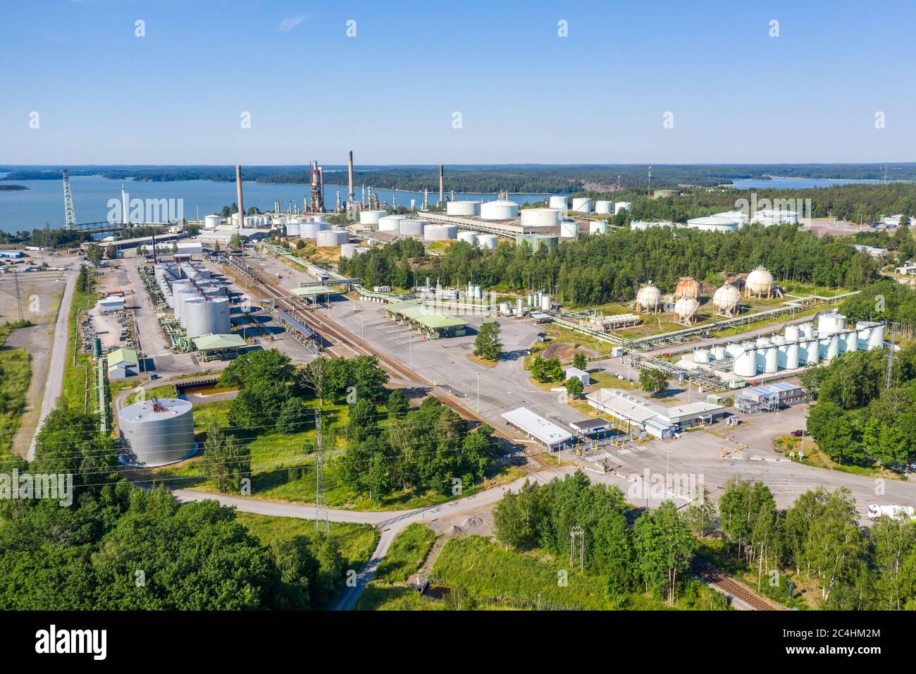 Aerial view of an oil refinery hi-res stock photography and images - Alamy