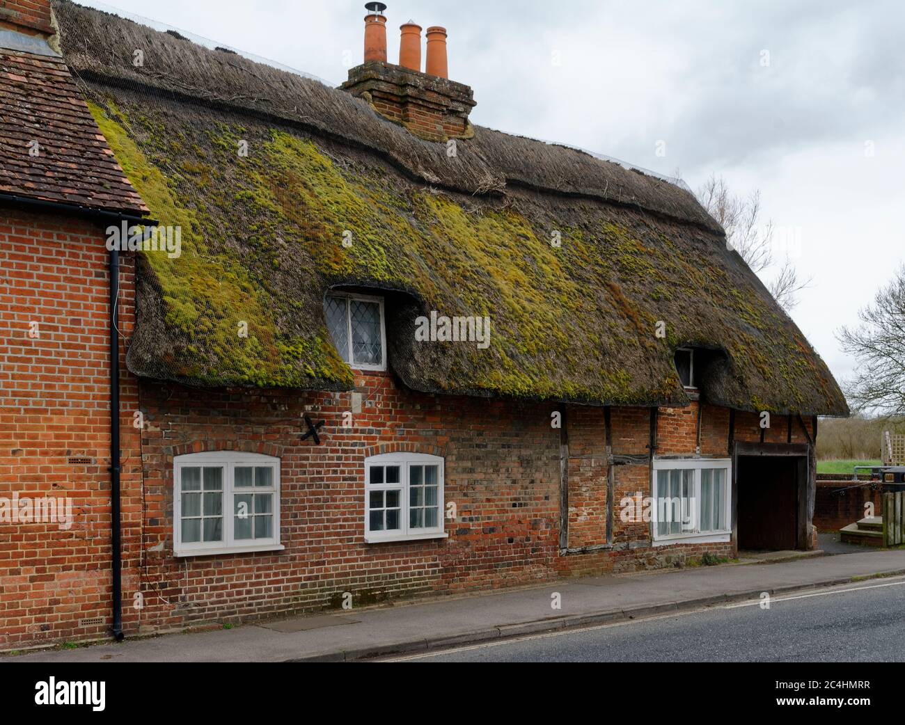 Thatched Cottage, The Borough, Downton, Wiltshire, UK 17th century ...