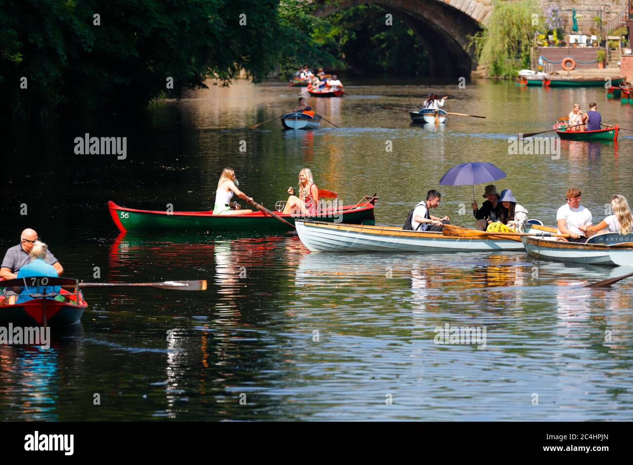 Tourists on rowing boats in the River Nidd at Knaresborough Stock Photo ...