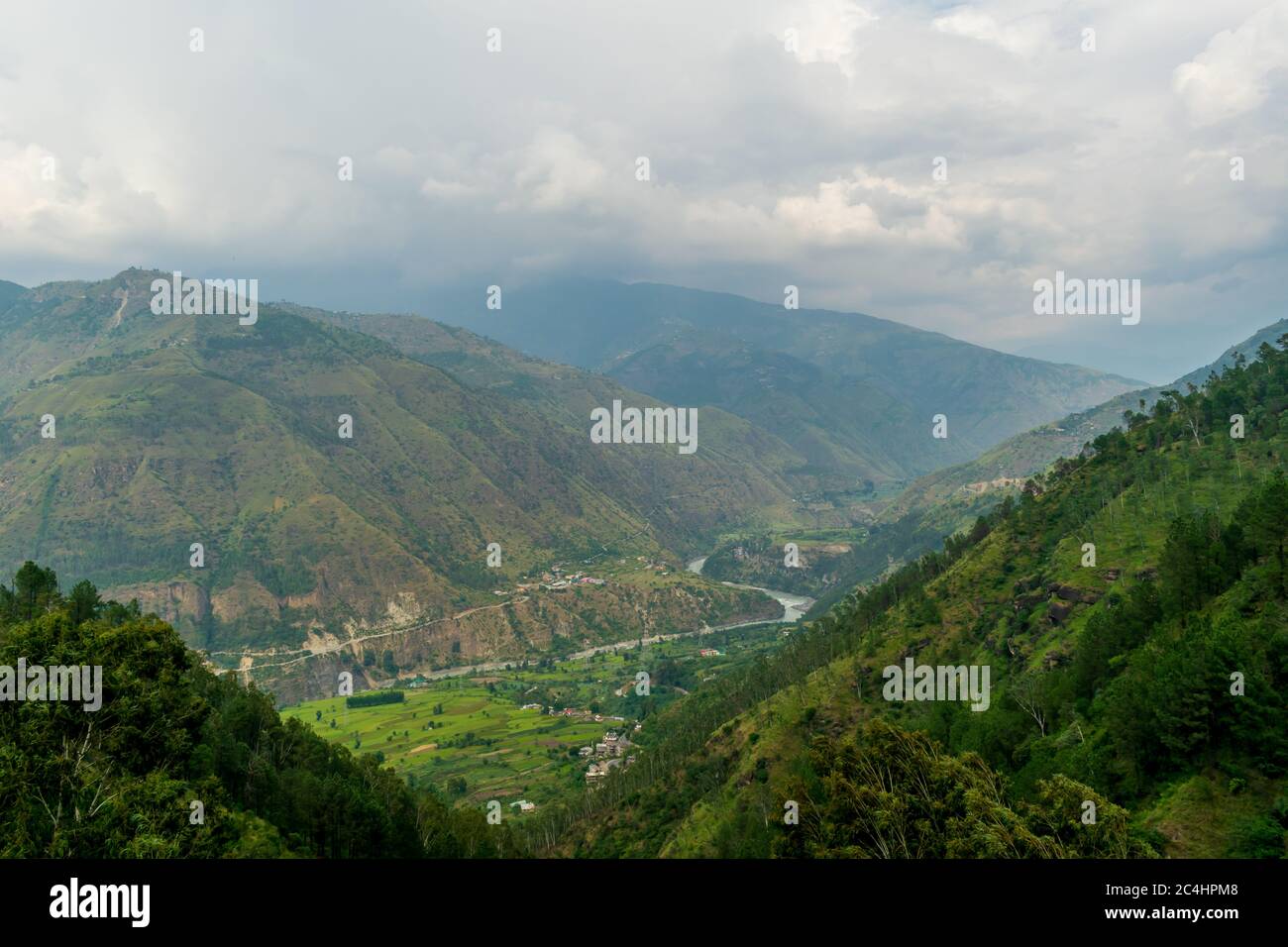 A roadside view from the road to Shimla, Himachal Pradesh, India Stock ...