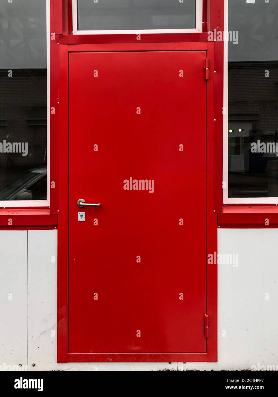 photo red input node, a red door Stock Photo - Alamy