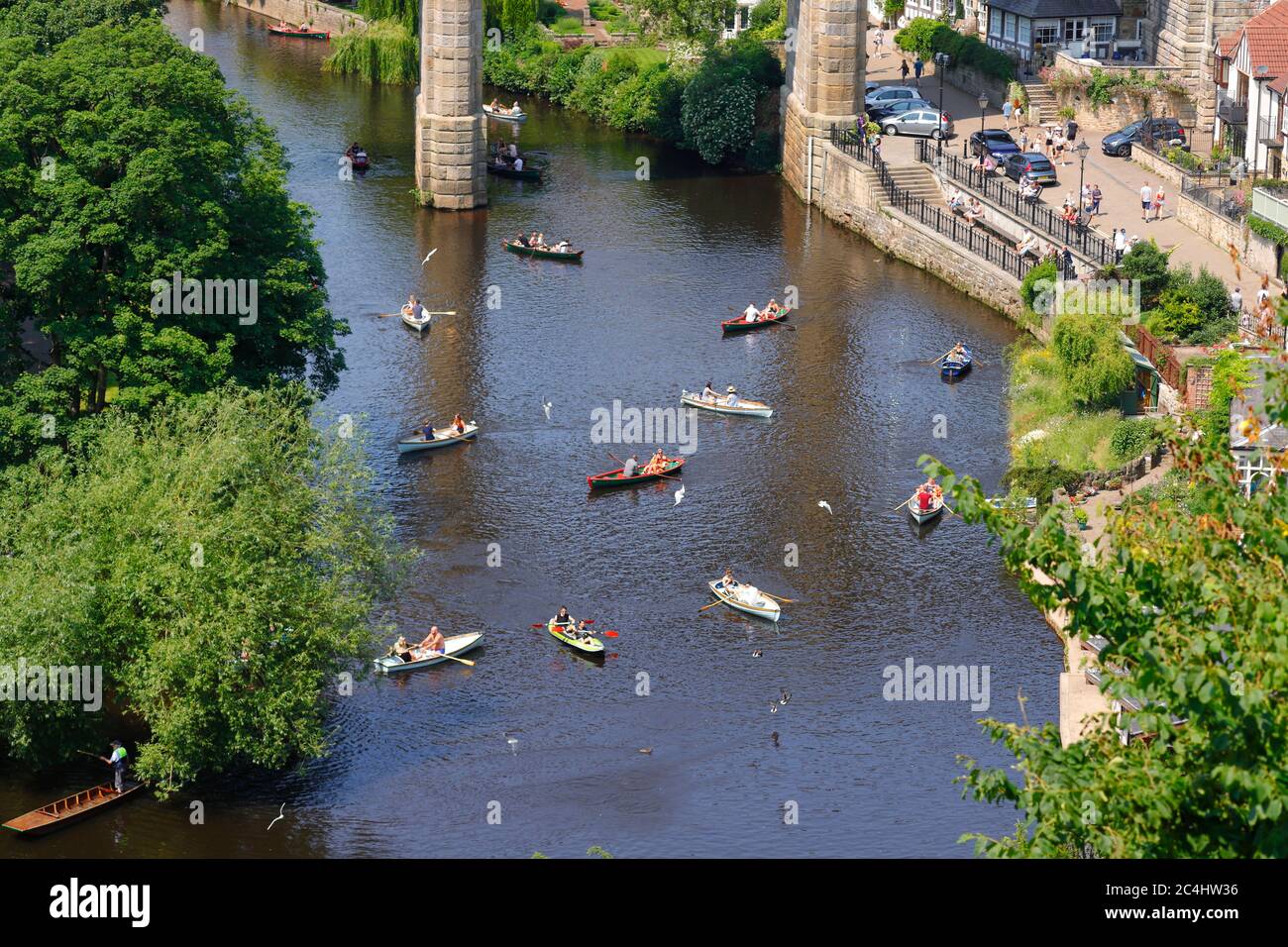 Knaresborough blenkhorns boat hire hi-res stock photography and images ...