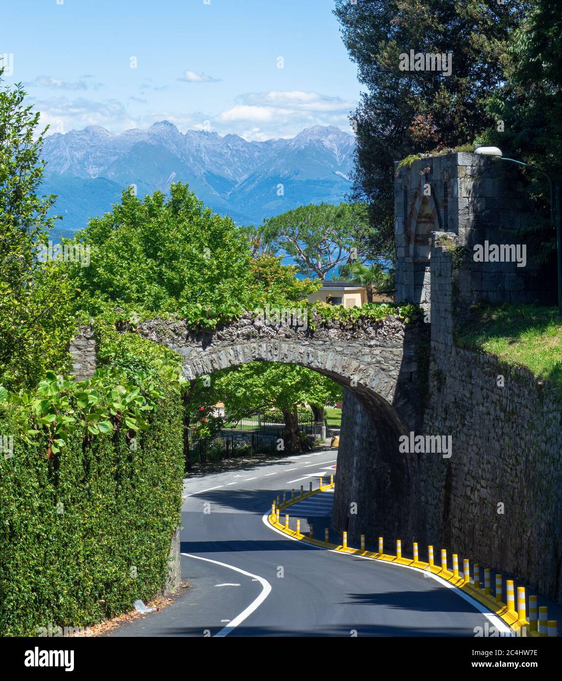 Pedestrian arch hi-res stock photography and images - Alamy