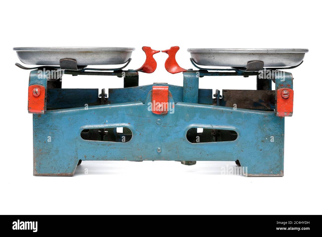 Old weighing machine scales hi-res stock photography and images - Alamy