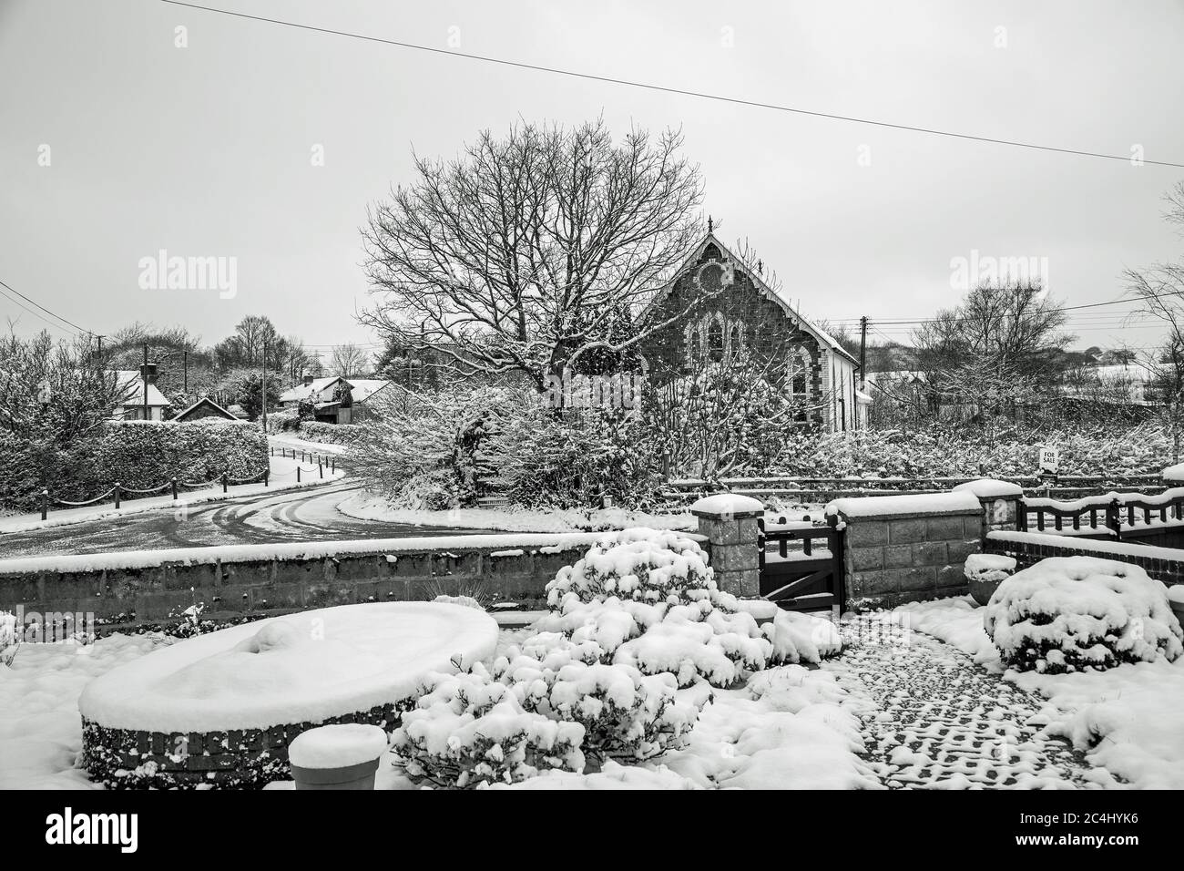 Devon village snow hi-res stock photography and images - Alamy