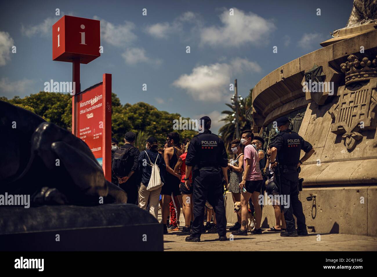 Barcelona, Spain. 27th June, 2020. Supporters of Catalan left wing ...