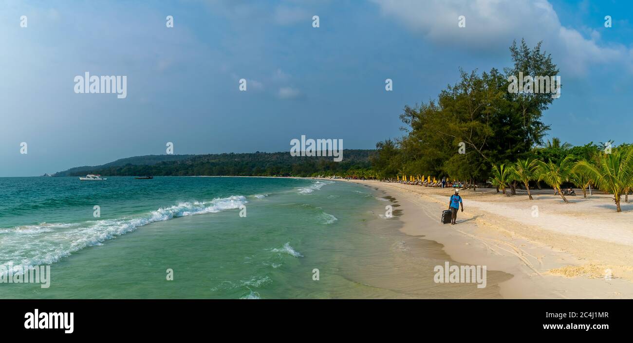 Long Set Beach, Koh Rong, Cambodia- Feb, 2020 : a solo traveller ...