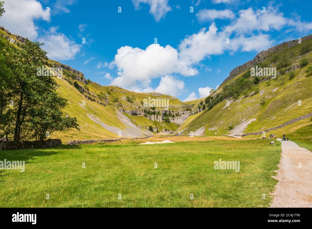 Dramatic view of the nature geological wonder of Malham Cove in the ...