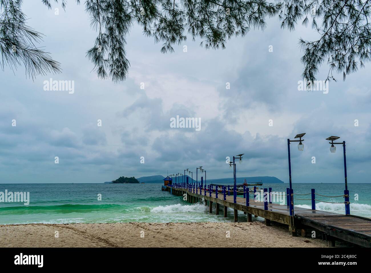 The pier on the Long Set Beach, Koh Rong, Cambodia Stock Photo - Alamy