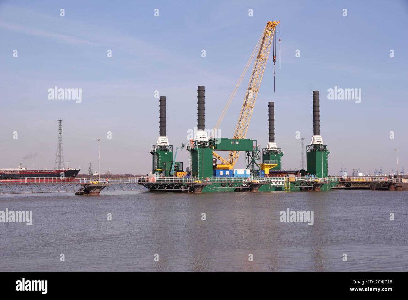 Rig Thames High Resolution Stock Photography and Images - Alamy