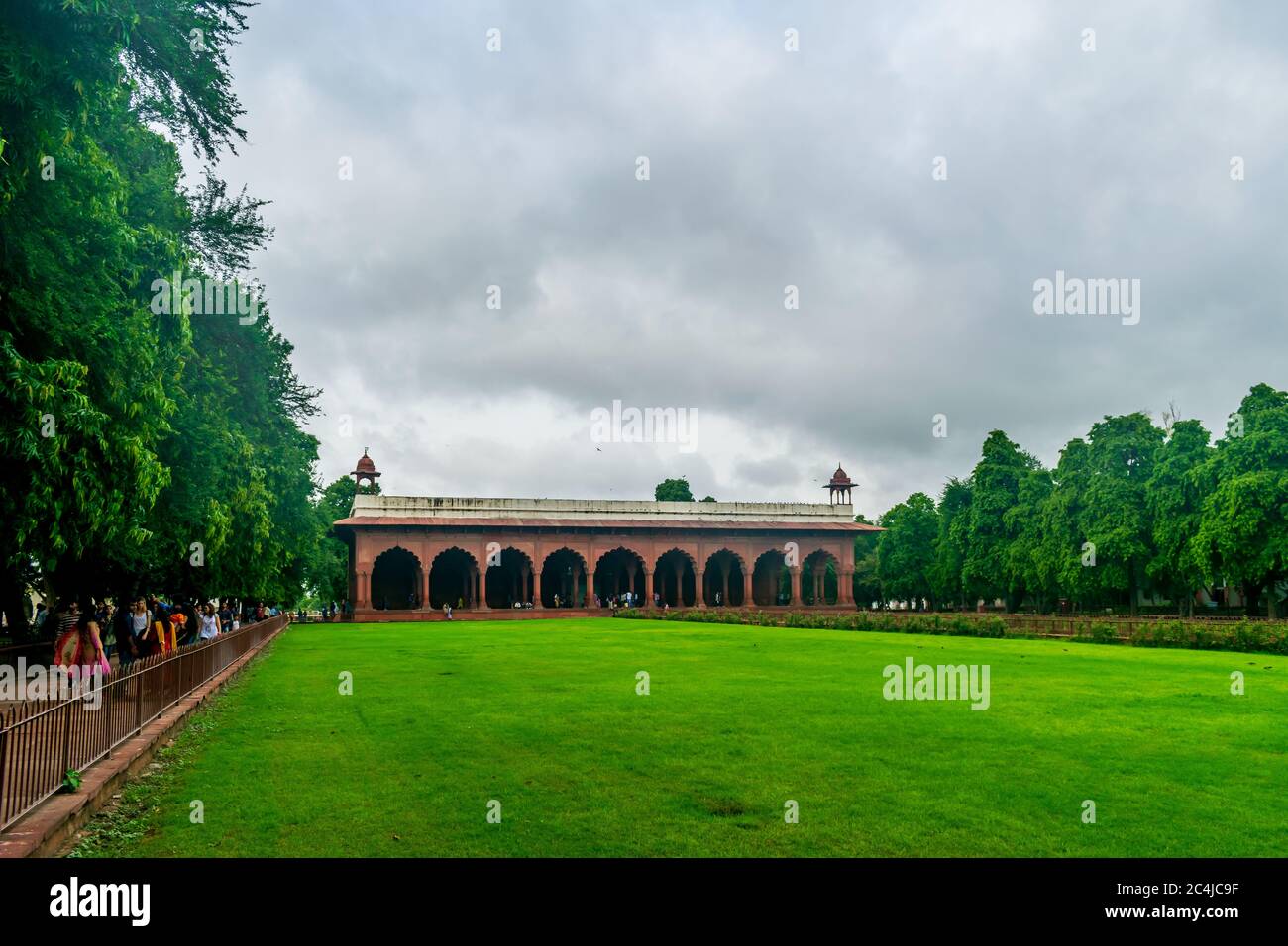 Garden red fort delhi hi-res stock photography and images - Alamy