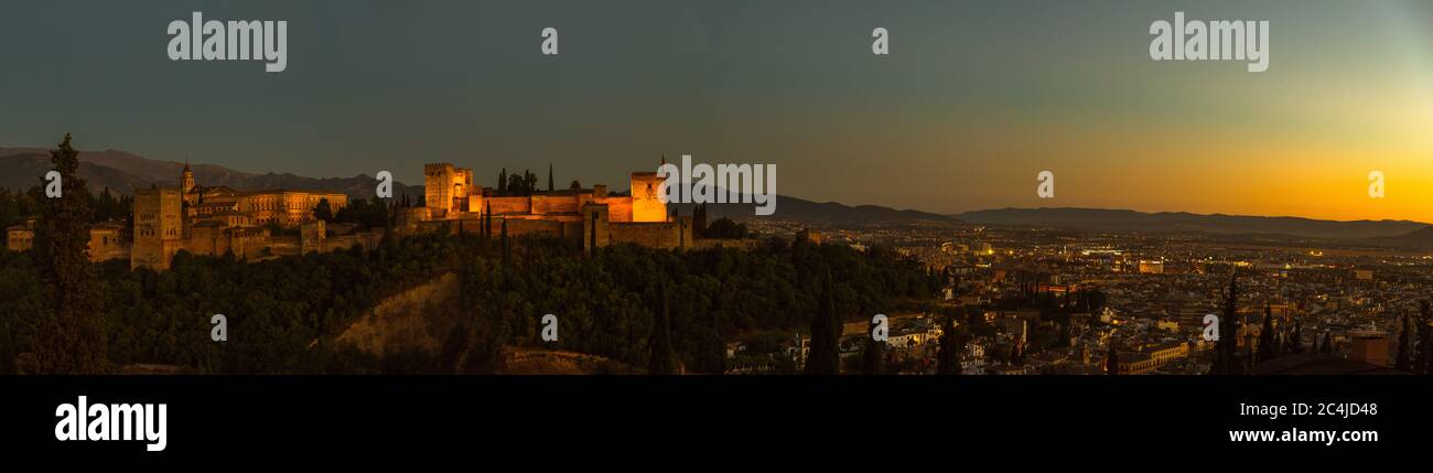 Alhambra panoramica hi-res stock photography and images - Alamy
