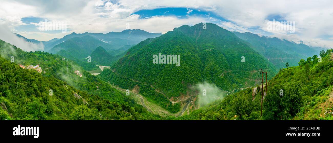 A beautiful panoramic mountain landscape, Mussoorie, Uttarakhand, India ...