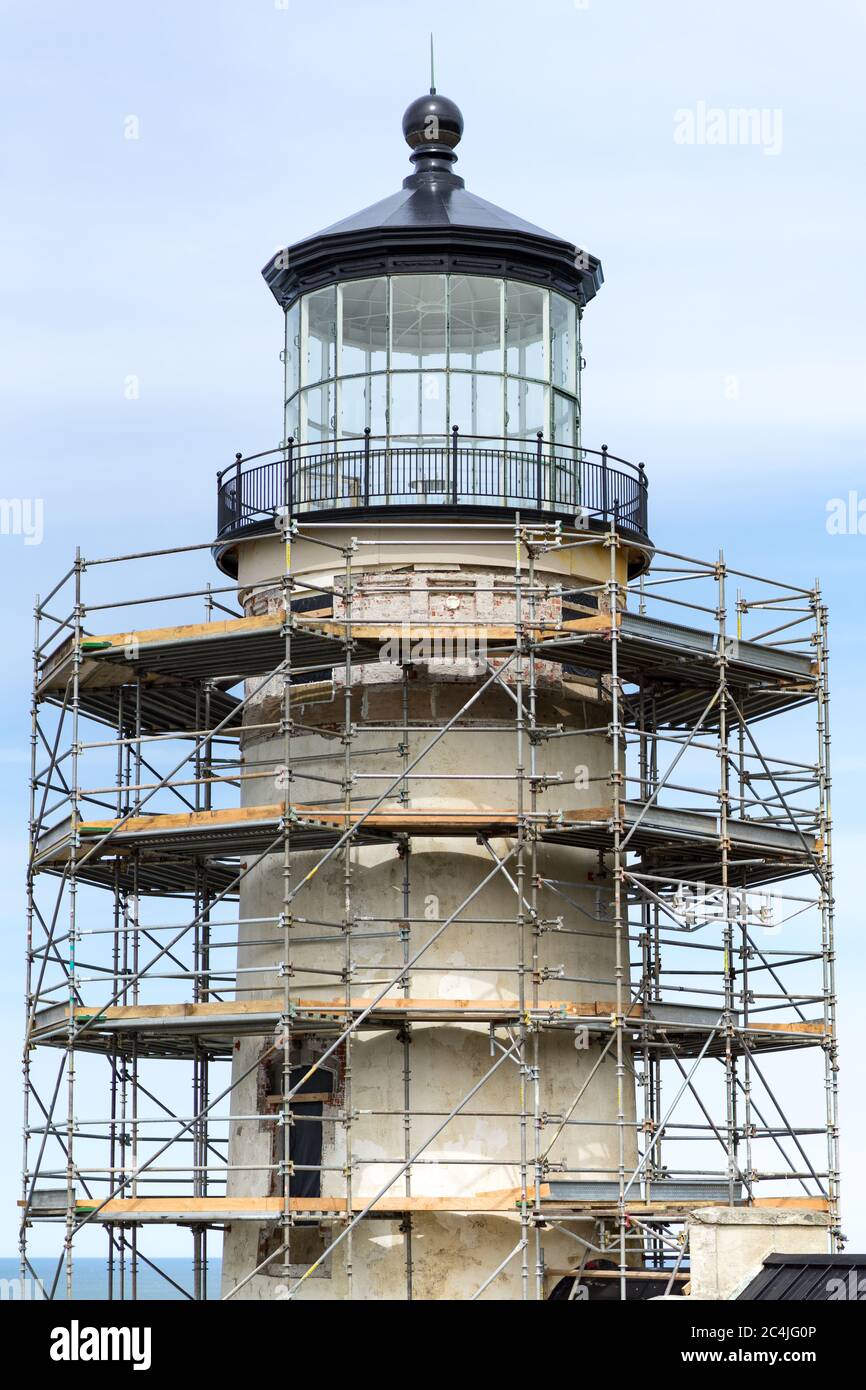 Storage tank repair hi-res stock photography and images - Alamy