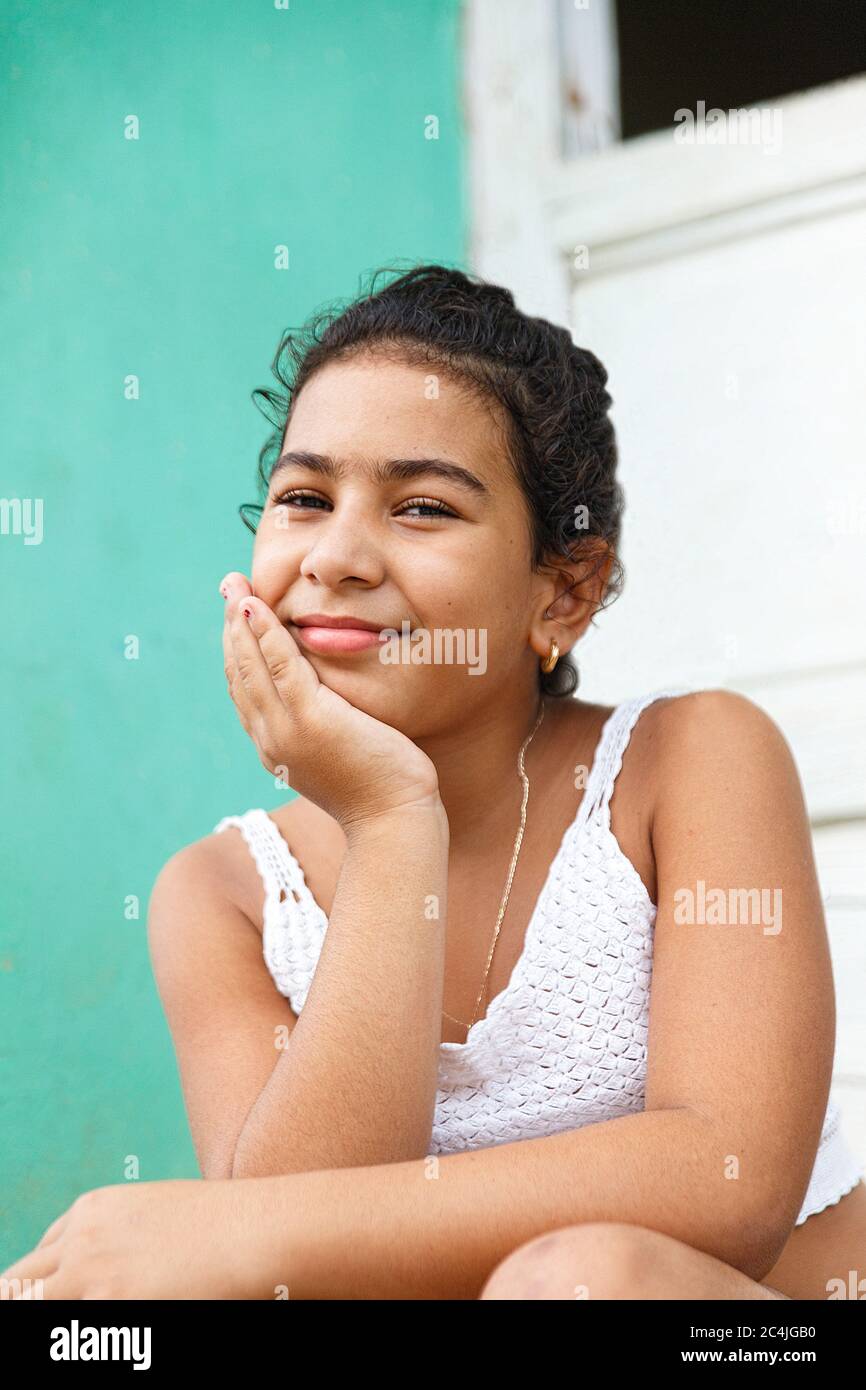 Pretty cuban girl hi-res stock photography and images - Alamy