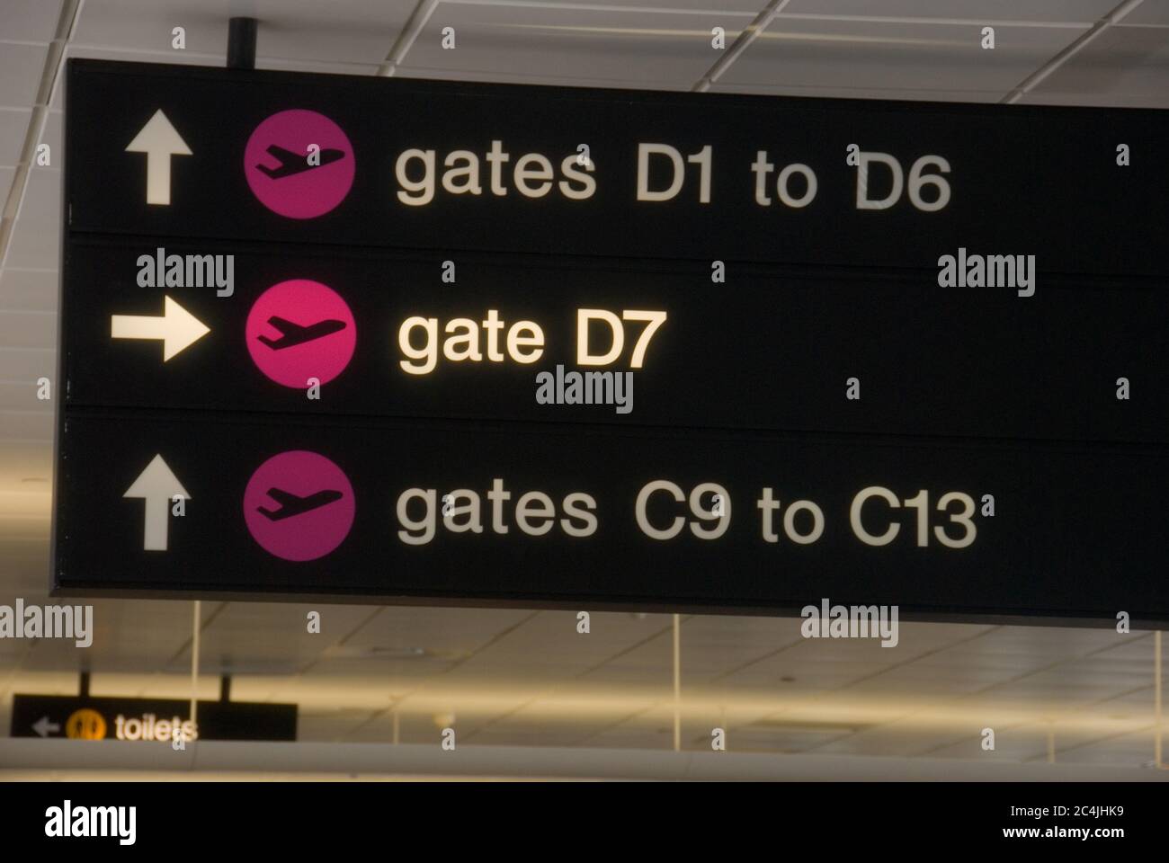 Boarding Gate Sign High Resolution Stock Photography and Images - Alamy