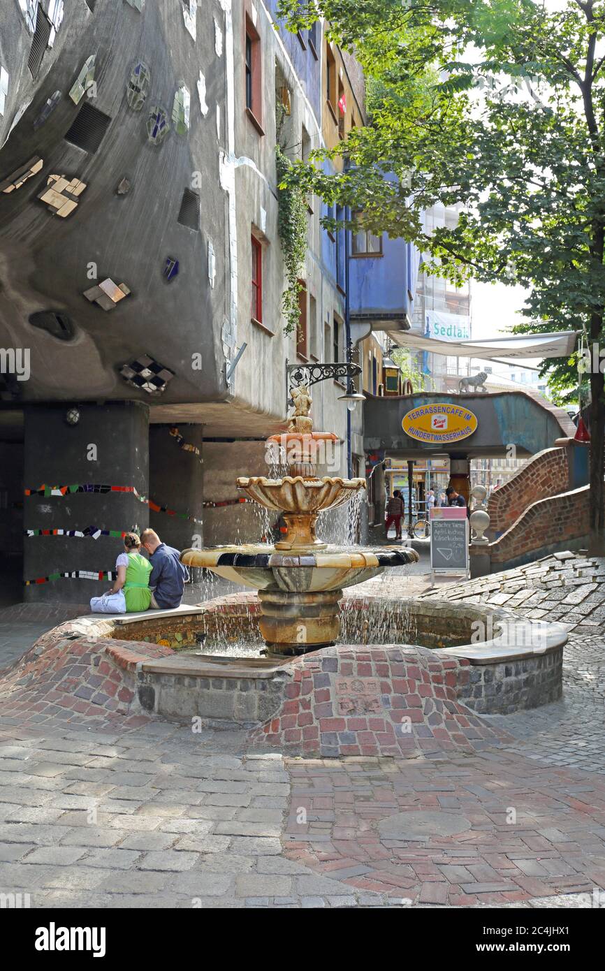 Ceramic fountain hi-res stock photography and images - Alamy