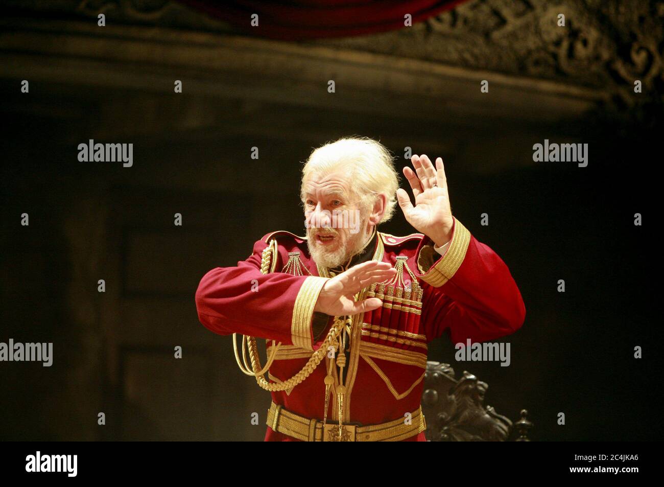 Ian mckellen as king lear hi-res stock photography and images - Alamy