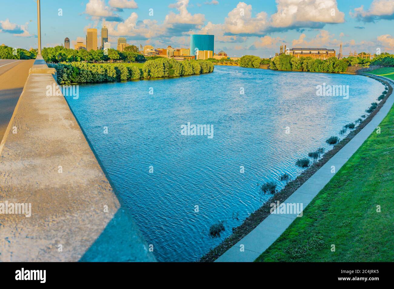 Downtown skyline white river indianapolis hi-res stock photography and ...