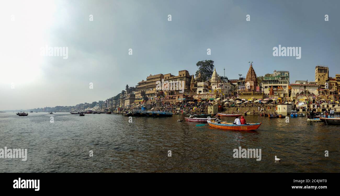 Varanasi skyline ganges hi-res stock photography and images - Alamy