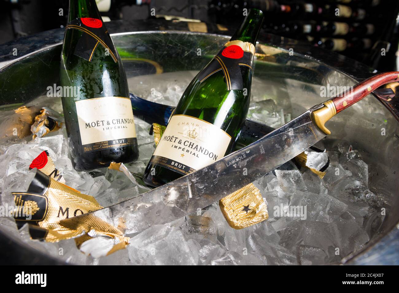 Champagne Sabering High Resolution Stock Photography and Images - Alamy
