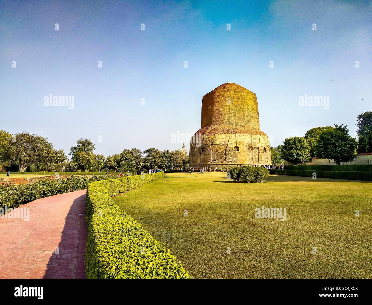 Dhamek Stupa monument, Sarnath, Varanasi, Uttar Pradesh, India Stock ...