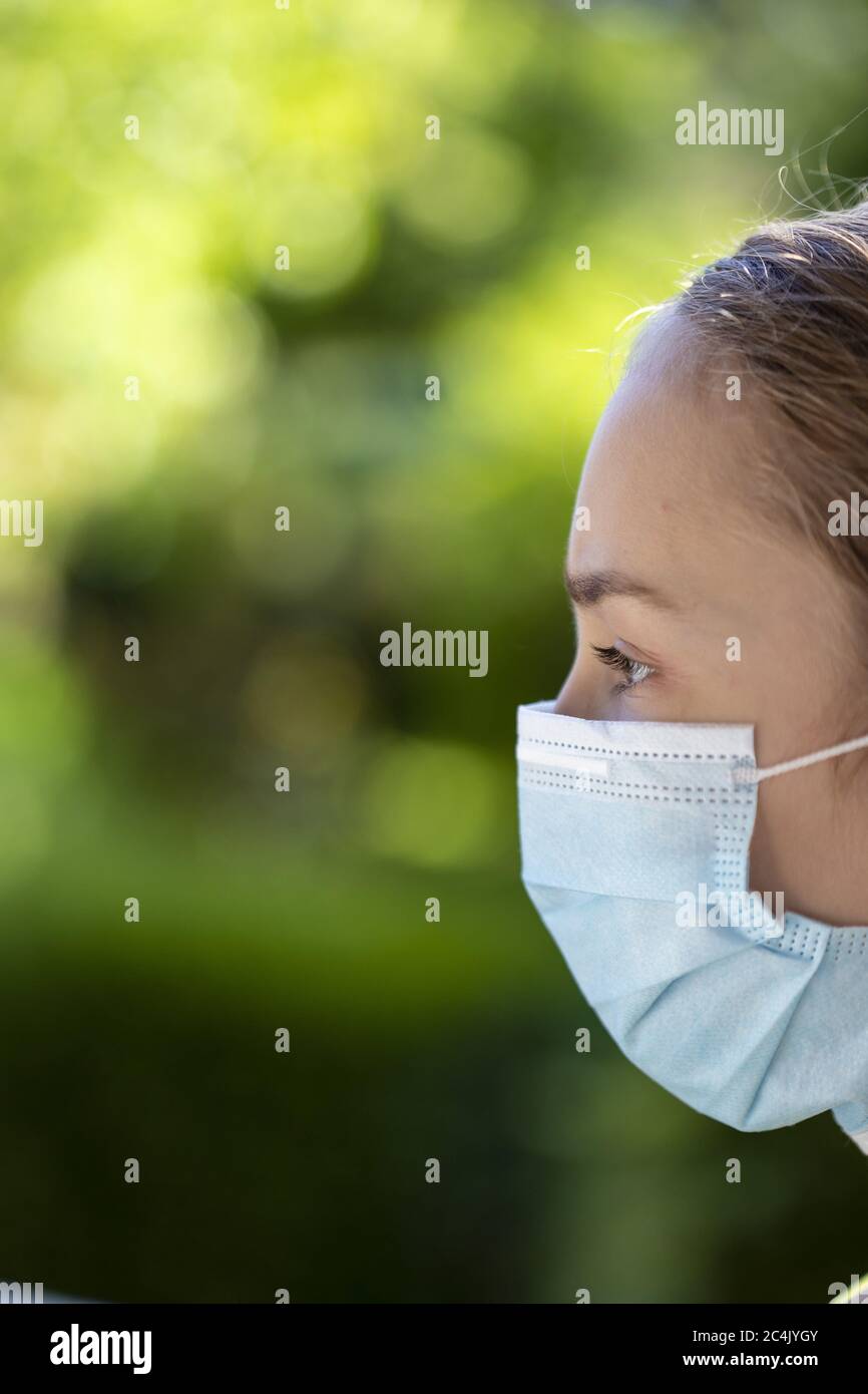 Mouth and nose protection hi-res stock photography and images - Alamy