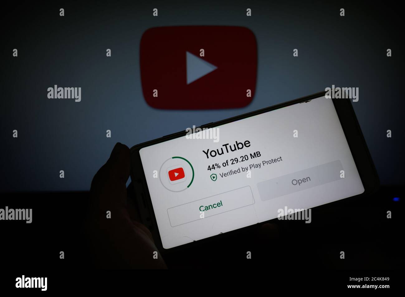 YouTube is testing a new feature on its mobile apps that will allow ...