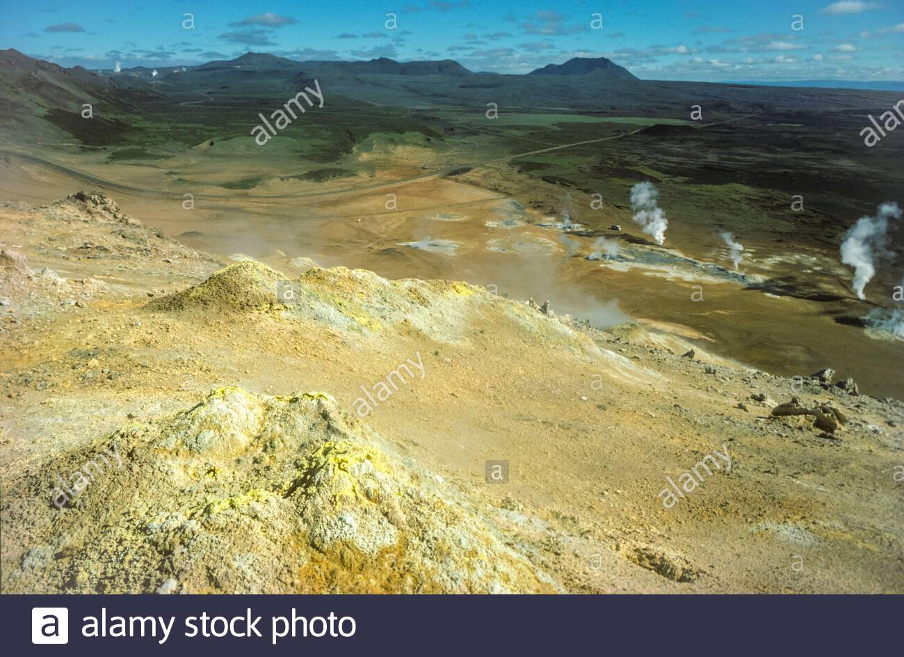 Yellow Sulfur Powder High Resolution Stock Photography and Images - Alamy