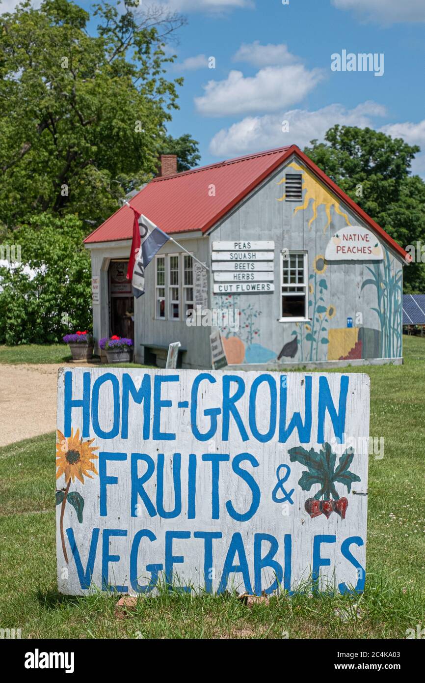 A local fruit and vegetable stand in a rural town in Massachusetts ...