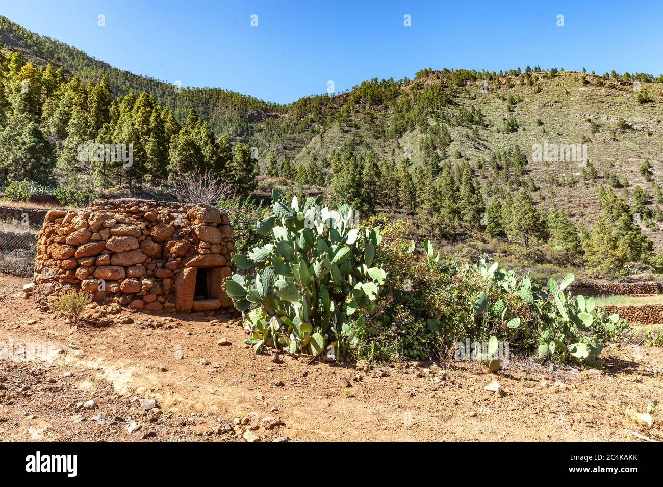 ancient oven made of tuff stone in Araya de Candelaria Stock Photo - Alamy
