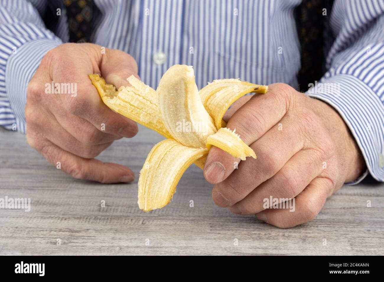 Ripe banana fingers hi-res stock photography and images - Alamy