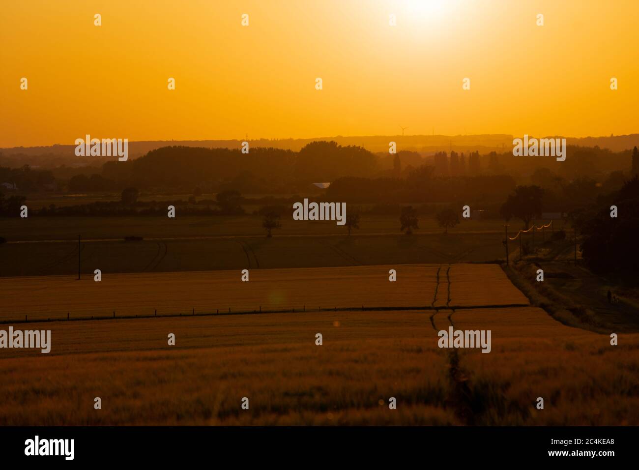 Sunsets uk hi-res stock photography and images - Alamy