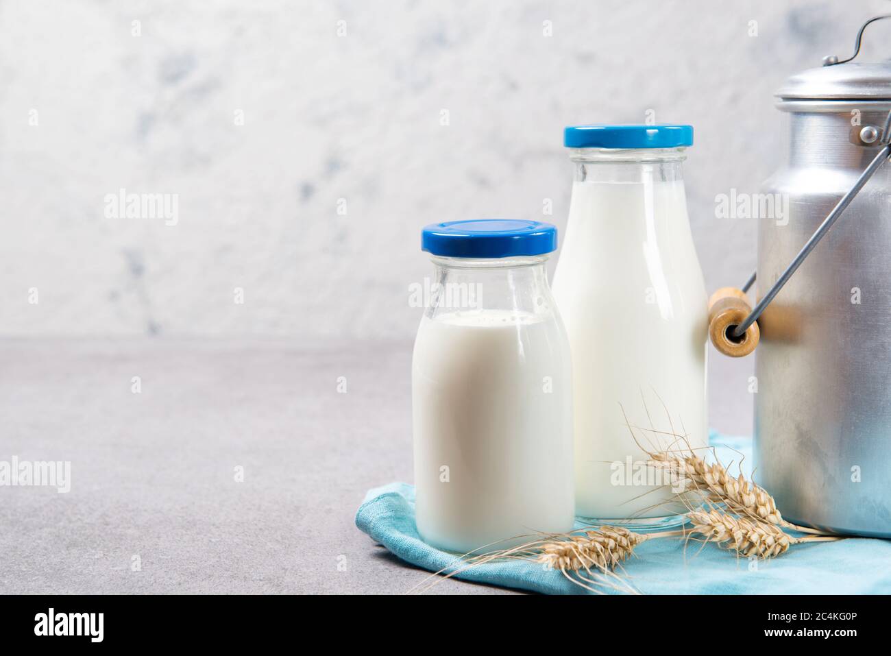 Milk can hi-res stock photography and images - Alamy