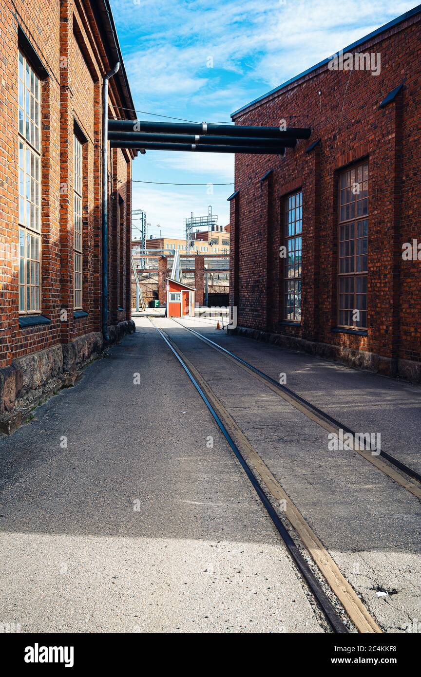 Two buildings next to each other hi-res stock photography and images ...