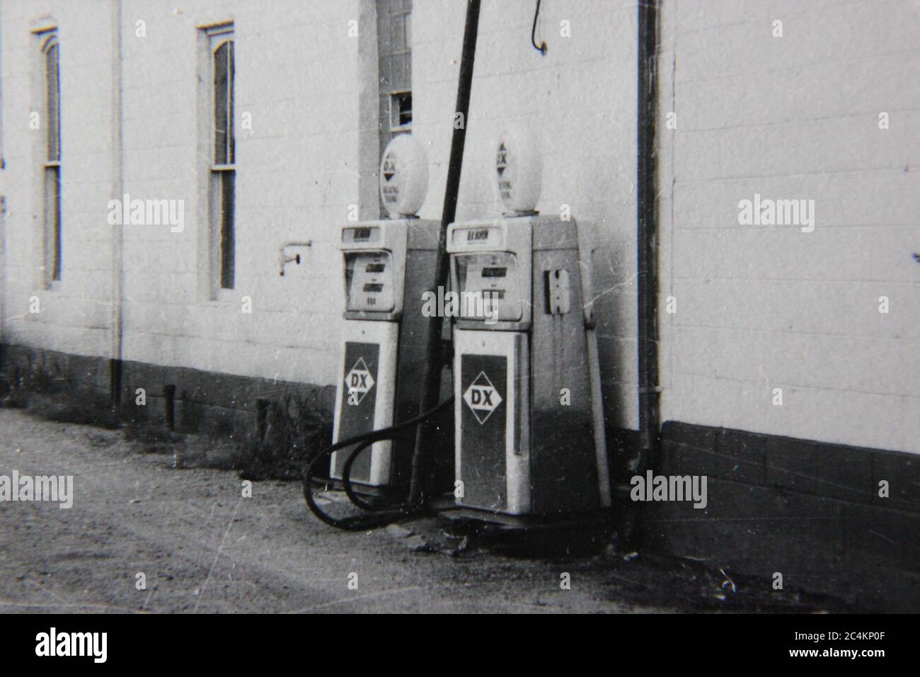 1970s standard gas station hi-res stock photography and images - Alamy