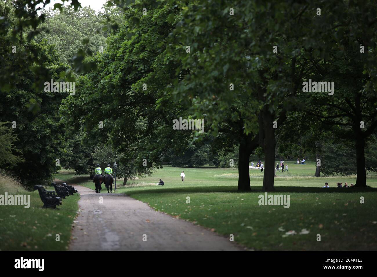 London, UK. 27th June, 2020. Mounted police officers patrol Green Park ...
