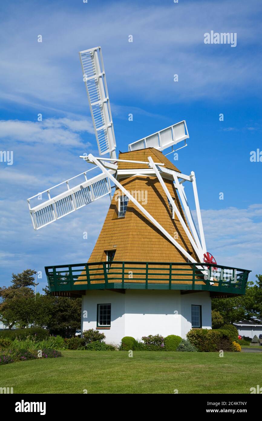 Windmill at City Beach Park, Oak Harbor, Whidbey Island, Washington ...
