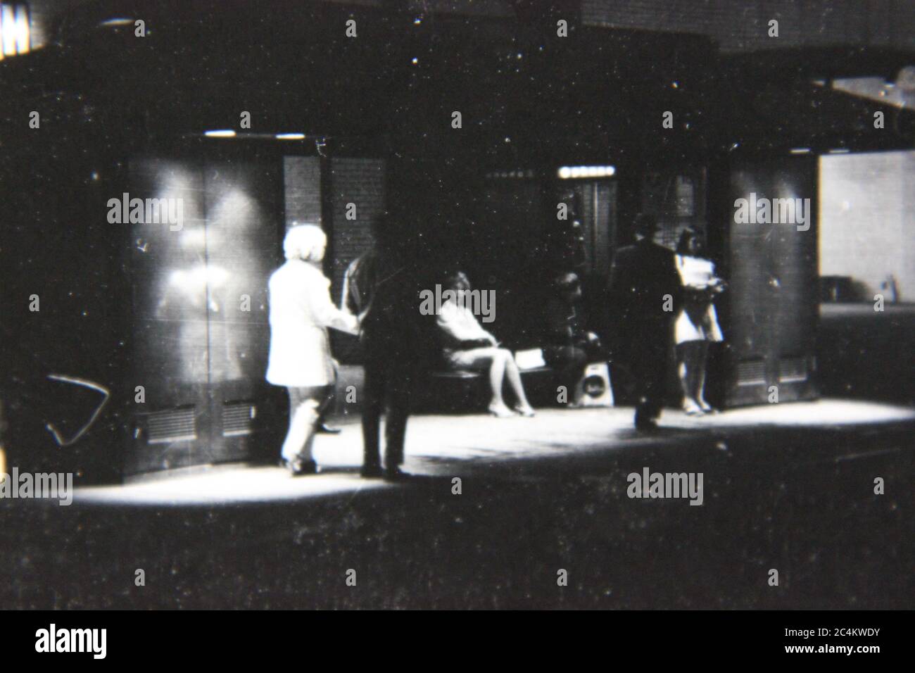 Fine 70s vintage black and white lifestyle photography of commuters ...