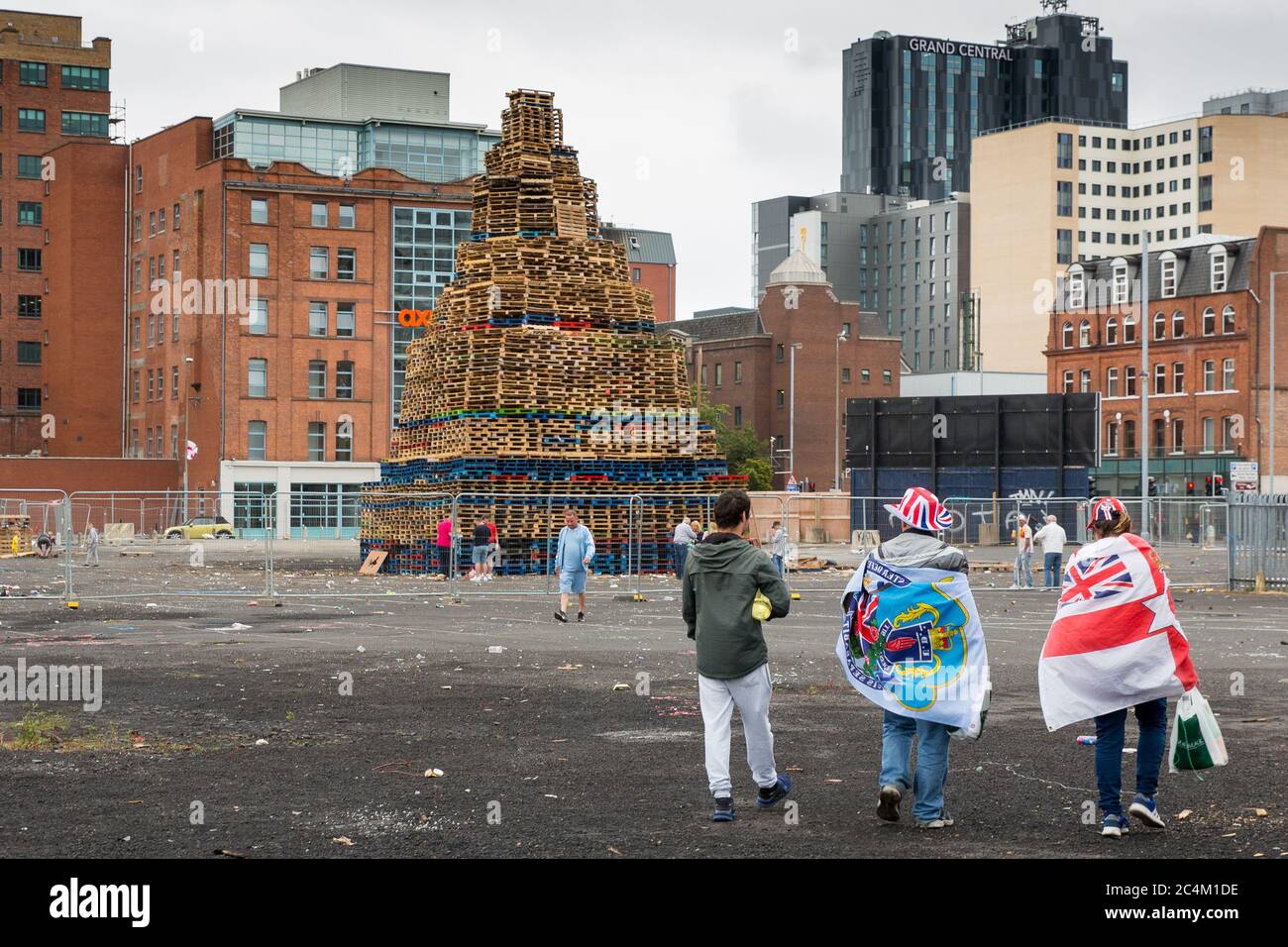 Sandy Row Bonfire, Belfast Stock Photo - Alamy