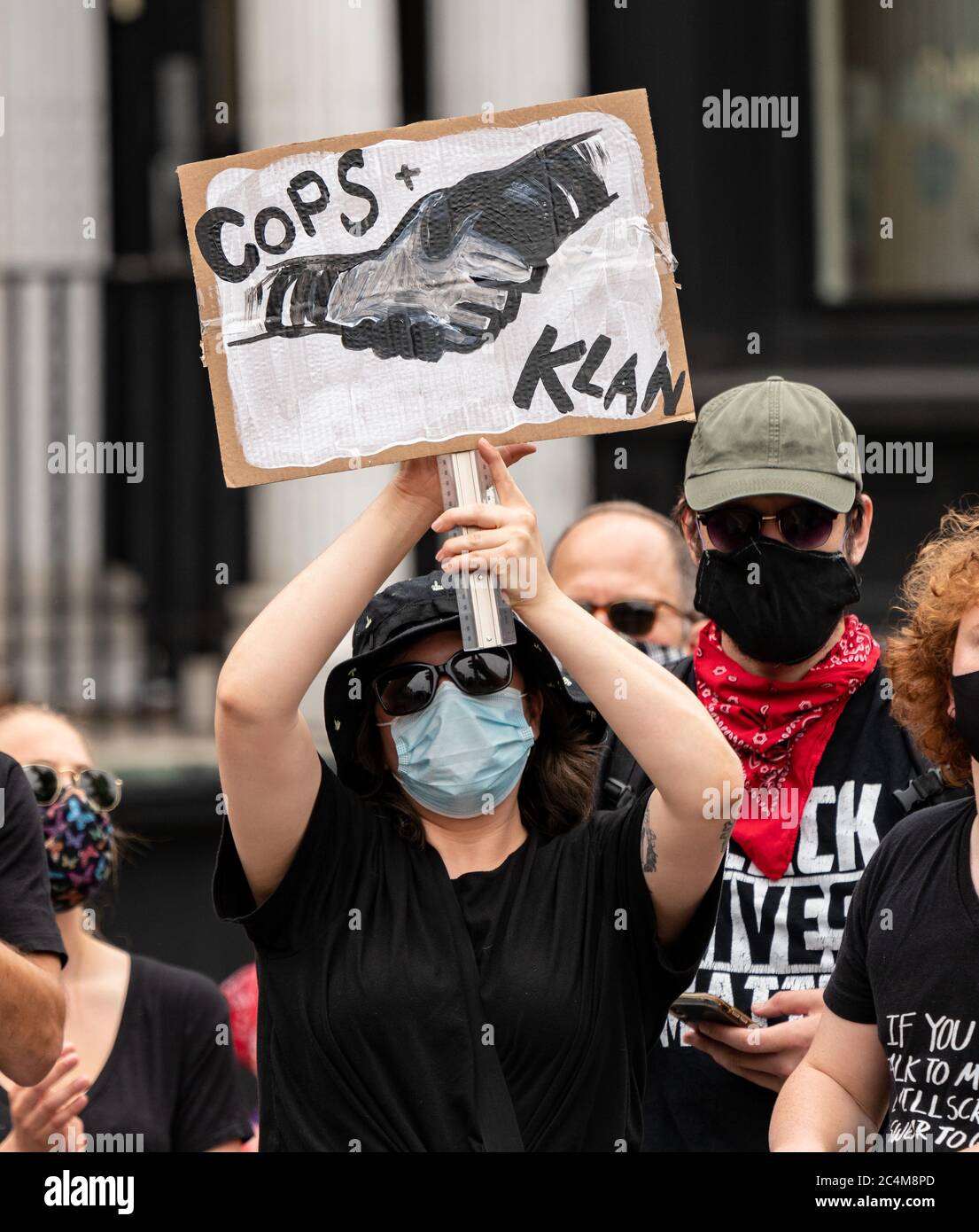 Cop 27 sign hi-res stock photography and images - Alamy