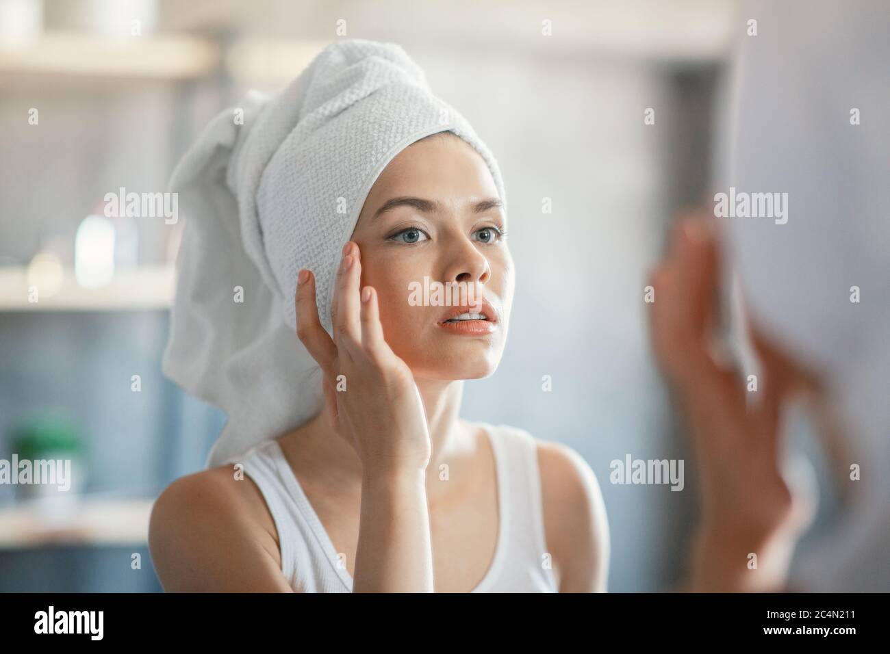 Woman wet body after bath hi-res stock photography and images - Alamy