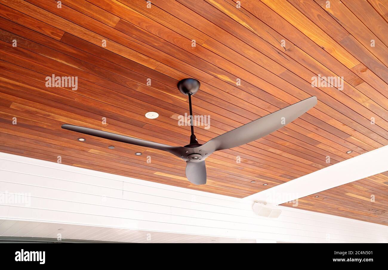 Timber ceiling hi-res stock photography and images - Alamy