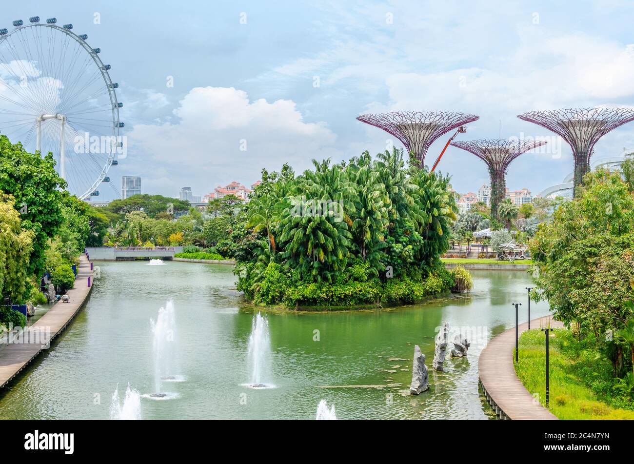 Silver Garden, Nibong Island and Dragonfly Lake at Gardens by the Bay ...