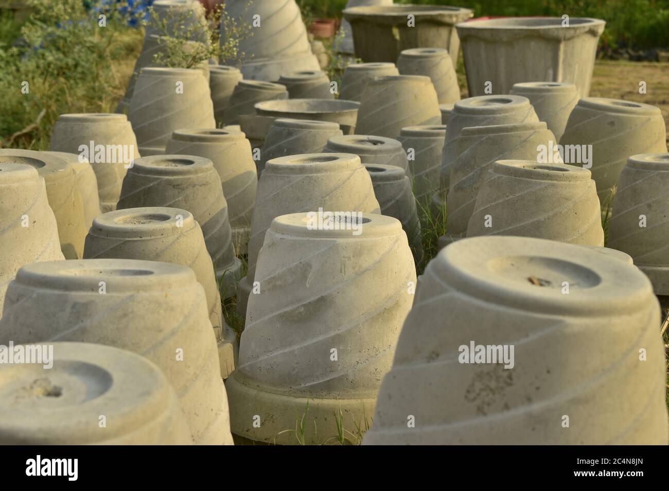 Rows of flower pots hi-res stock photography and images - Alamy
