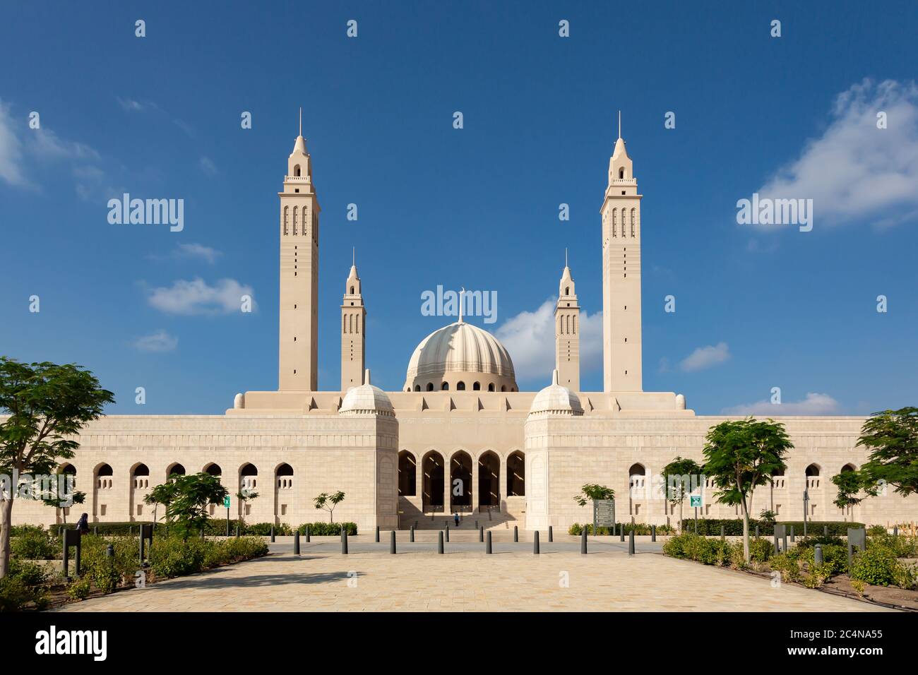 Sultan Qaboos Grand Mosque Sultan Qaboos Grand Mosque, Muscat: An