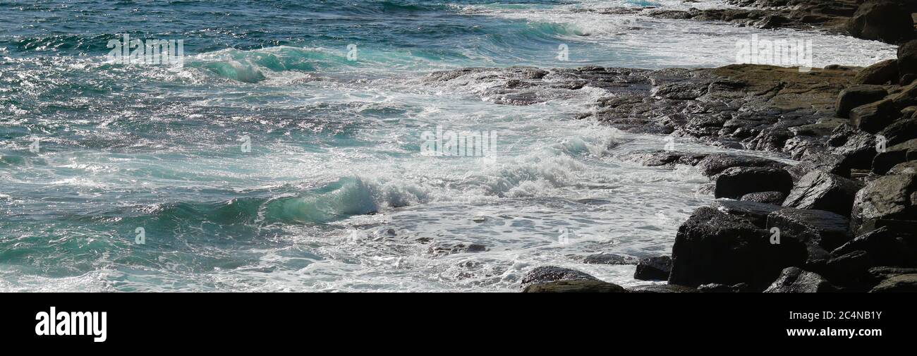 Rough rocks hi-res stock photography and images - Alamy