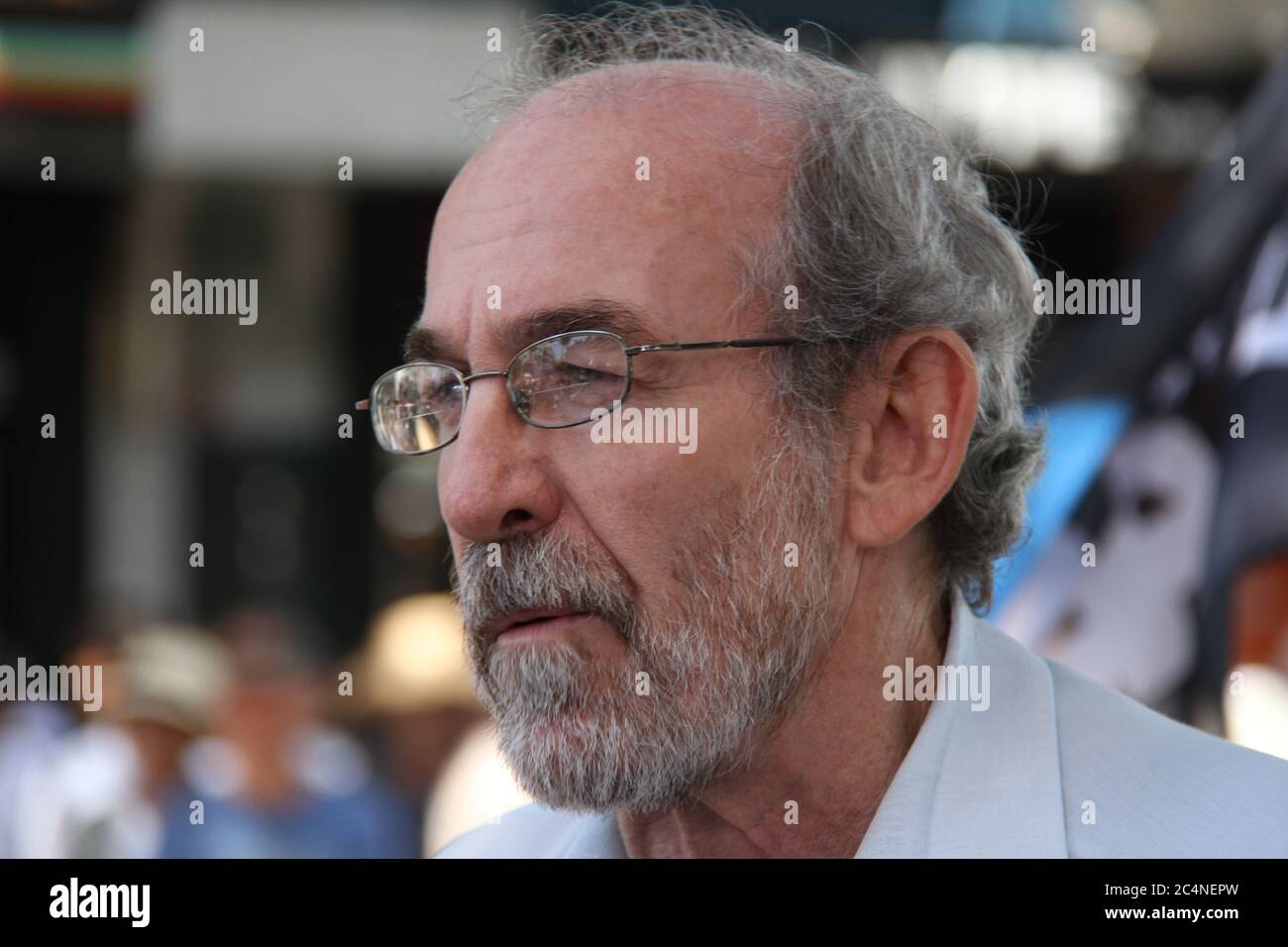 The media interview Ian Rintoul from Refugee Action Coalition before ...