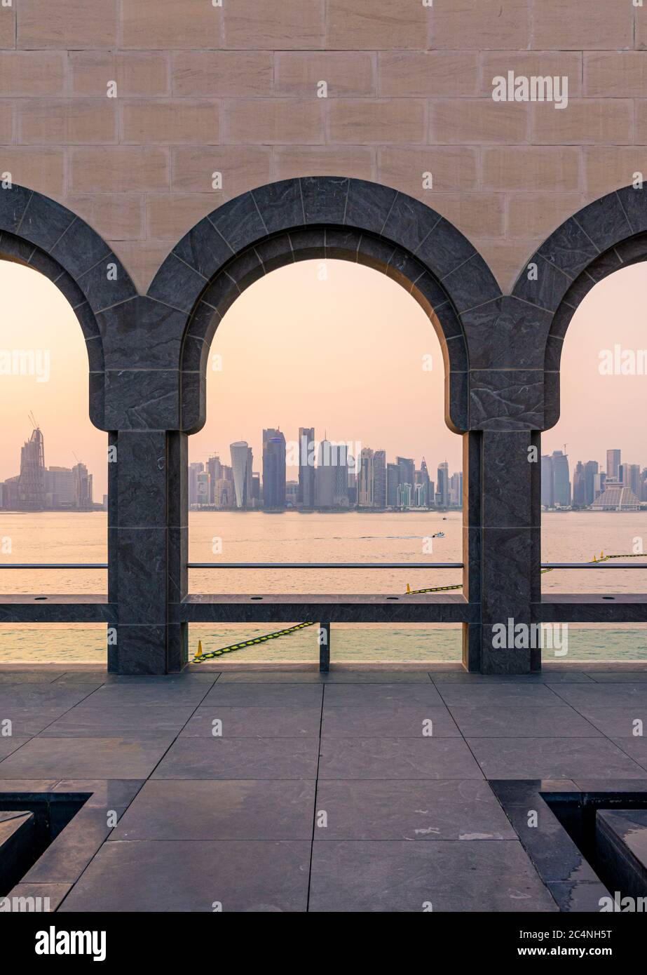 Islamic city skyline hi-res stock photography and images - Alamy