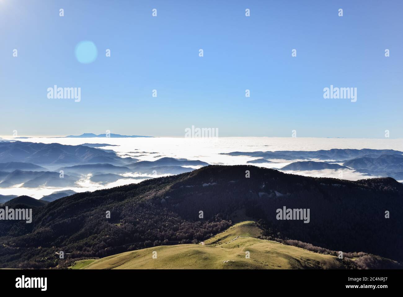 Peak of a mountain hi-res stock photography and images - Alamy